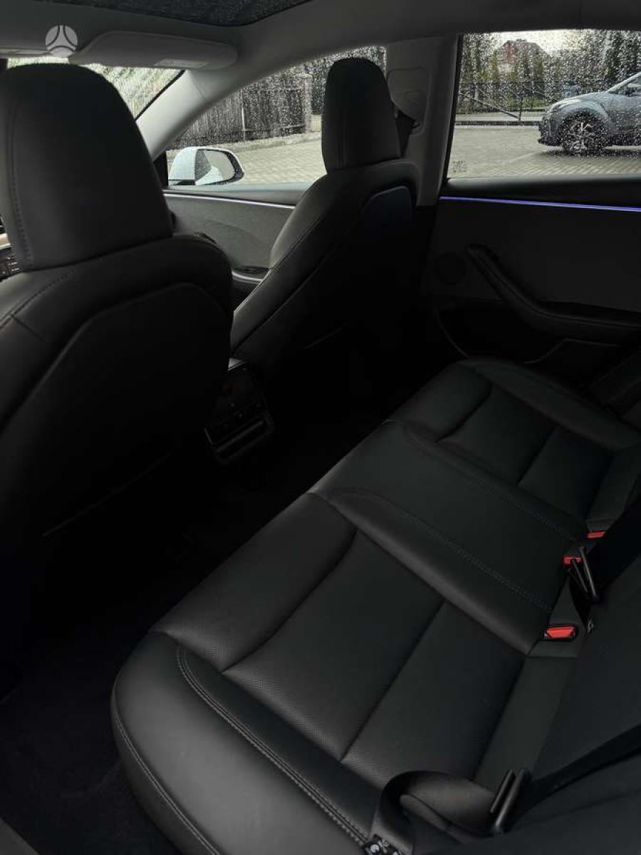 Balts Tesla Model 3 2024 Kauņa, ar dzinēja tilpumu 0.00 L un nobraukumu 72 tūkst. km par 29800 €, foto 10 vietnē AUTOMOTO.COM.LV