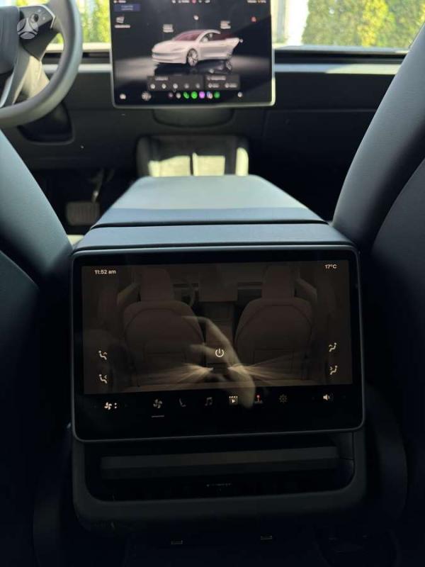 Balts Tesla Model 3 2024 Kauņa, ar dzinēja tilpumu 0.00 L un nobraukumu 72 tūkst. km par 29800 €, foto 11 vietnē AUTOMOTO.COM.LV