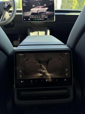Balts Tesla Model 3 2024 Kauņa, ar dzinēja tilpumu 0.00 L un nobraukumu 72 tūkst. km par 29800 €, foto 11 vietnē AUTOMOTO.COM.LV