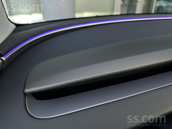 Balts Tesla Model 3 2025 Rīga, ar dzinēja tilpumu 0.00 L un nobraukumu 10 tūkst. km par 66720 €, foto 9 vietnē AUTOMOTO.COM.LV