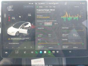 White Tesla Model 3 2025 in Klaipeda, with an engine capacity of 0.00 L and mileage of 35 thousand km for 17550 €, photo 8 on AUTOMOTO.COM.LV