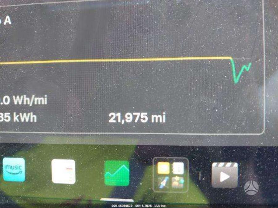 White Tesla Model 3 2025 in Klaipeda, with an engine capacity of 0.00 L and mileage of 35 thousand km for 17550 €, photo 16 on AUTOMOTO.COM.LV