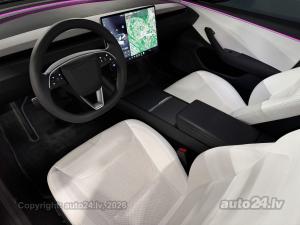 Balts Tesla Model 3 2025 Tallina, ar dzinēja tilpumu 0.00 L un nobraukumu 43 tūkst. km par 35990 €, foto 5 vietnē AUTOMOTO.COM.LV