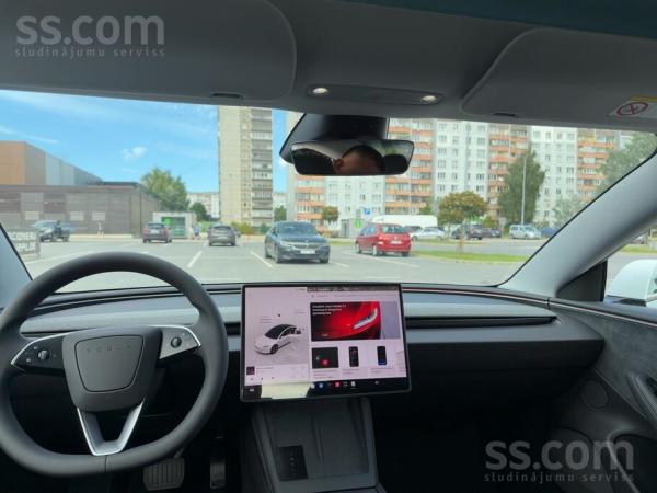 Белый Тесла Модель 3 2026 в Рига, объемом двигателя 0.00 л и пробегом 0 тыс. км за 49900 €, фото 5 на AUTOMOTO.COM.LV