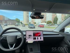 Белый Тесла Модель 3 2026 в Рига, объемом двигателя 0.00 л и пробегом 0 тыс. км за 49900 €, фото 6 на AUTOMOTO.COM.LV