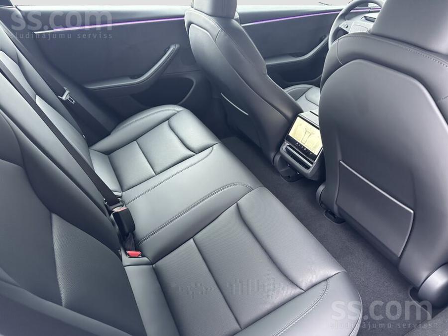 Balts Tesla Model 3 2026 Rīga, ar dzinēja tilpumu 0.00 L un nobraukumu 10 tūkst. km par 59640 €, foto 10 vietnē AUTOMOTO.COM.LV