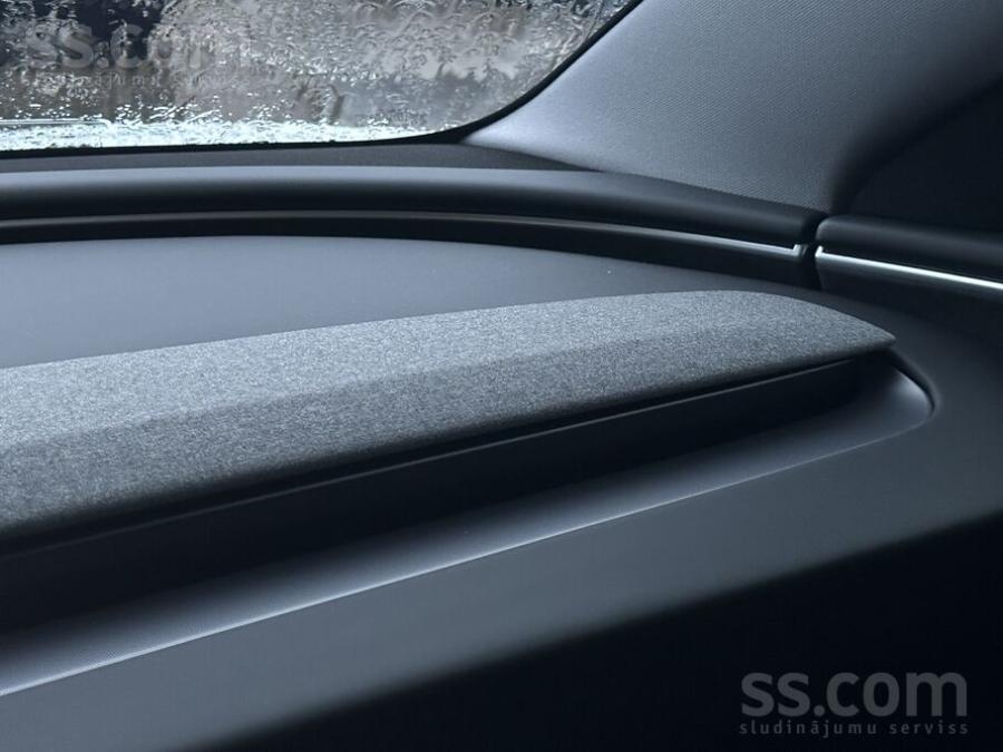 Balts Tesla Model 3 2026 Rīga, ar dzinēja tilpumu 0.00 L un nobraukumu 10 tūkst. km par 59640 €, foto 16 vietnē AUTOMOTO.COM.LV