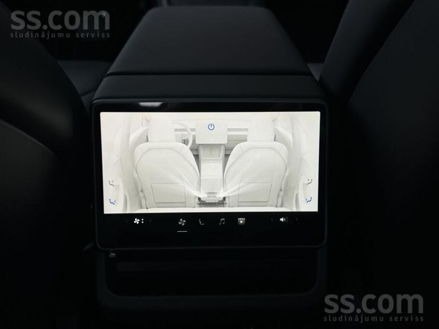 Balts Tesla Model 3 2026 Rīga, ar dzinēja tilpumu 0.00 L un nobraukumu 10 tūkst. km par 59640 €, foto 24 vietnē AUTOMOTO.COM.LV