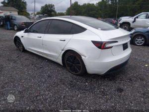 Balts Tesla Model 3 2026 Klaipėda, ar dzinēja tilpumu 0.00 L un nobraukumu 19 tūkst. km par 11200 €, foto 5 vietnē AUTOMOTO.COM.LV