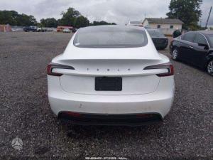 Balts Tesla Model 3 2026 Klaipėda, ar dzinēja tilpumu 0.00 L un nobraukumu 19 tūkst. km par 11200 €, foto 6 vietnē AUTOMOTO.COM.LV