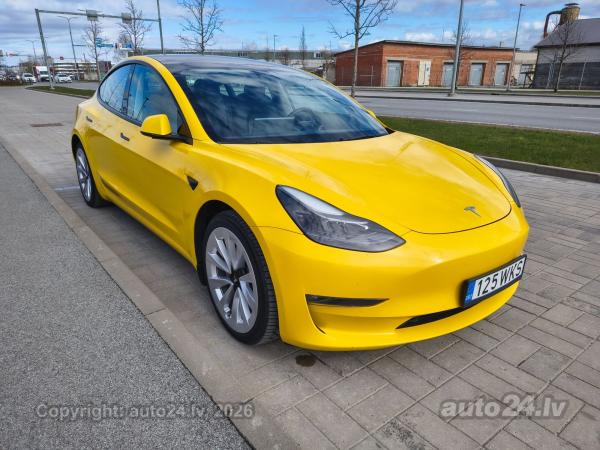 Dzeltens Tesla Model 3 2021 Tallina, ar dzinēja tilpumu 0.00 L un nobraukumu 94 tūkst. km par 29200 €, foto 1 vietnē AUTOMOTO.COM.LV