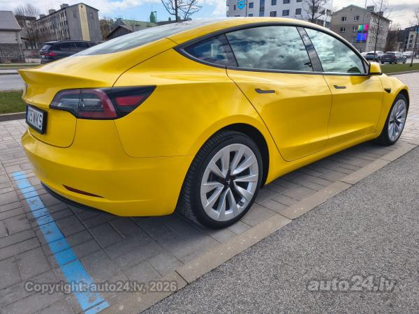 Dzeltens Tesla Model 3 2021 Tallina, ar dzinēja tilpumu 0.00 L un nobraukumu 94 tūkst. km par 29200 €, foto 6 vietnē AUTOMOTO.COM.LV