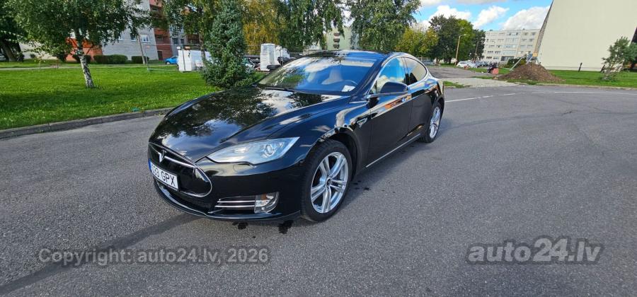 Melns Tesla Model S 2013 Narva, ar dzinēja tilpumu 0.00 L un nobraukumu 174 tūkst. km par 12990 €, foto 3 vietnē AUTOMOTO.COM.LV