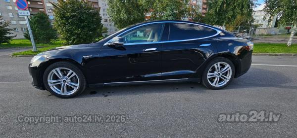 Melns Tesla Model S 2013 Narva, ar dzinēja tilpumu 0.00 L un nobraukumu 174 tūkst. km par 12990 €, foto 6 vietnē AUTOMOTO.COM.LV