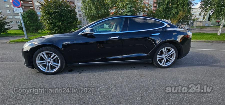 Melns Tesla Model S 2013 Narva, ar dzinēja tilpumu 0.00 L un nobraukumu 174 tūkst. km par 12990 €, foto 6 vietnē AUTOMOTO.COM.LV