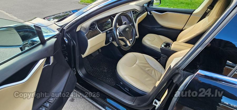 Melns Tesla Model S 2013 Narva, ar dzinēja tilpumu 0.00 L un nobraukumu 174 tūkst. km par 12990 €, foto 13 vietnē AUTOMOTO.COM.LV