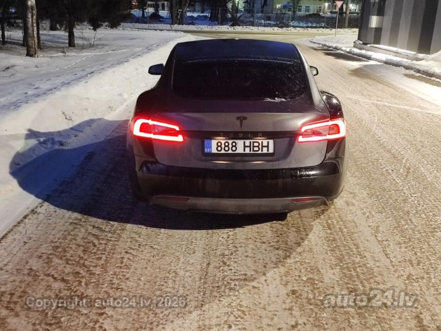 Melns Tesla Model S 2014 Antsla, ar dzinēja tilpumu 0.00 L un nobraukumu 269 tūkst. km par 14975 €, foto 7 vietnē AUTOMOTO.COM.LV