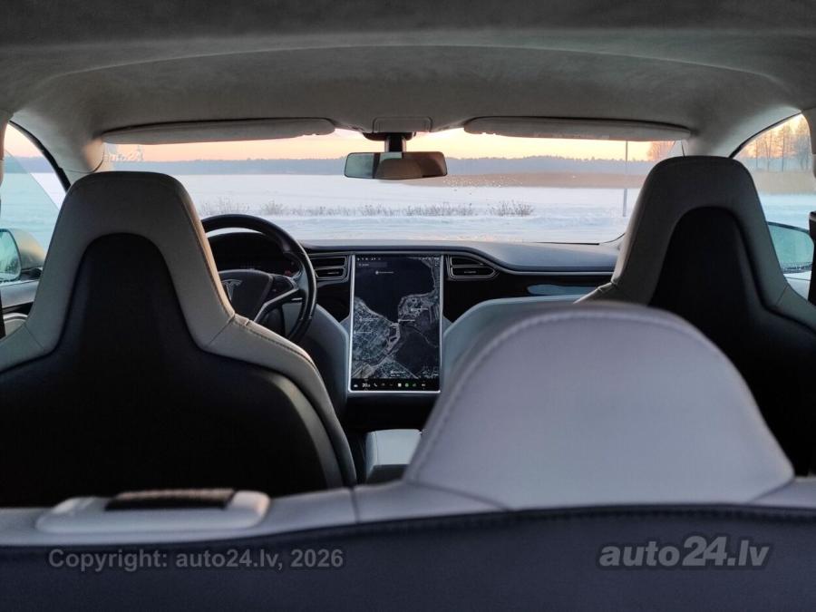 Melns Tesla Model S 2014 Antsla, ar dzinēja tilpumu 0.00 L un nobraukumu 269 tūkst. km par 14975 €, foto 5 vietnē AUTOMOTO.COM.LV