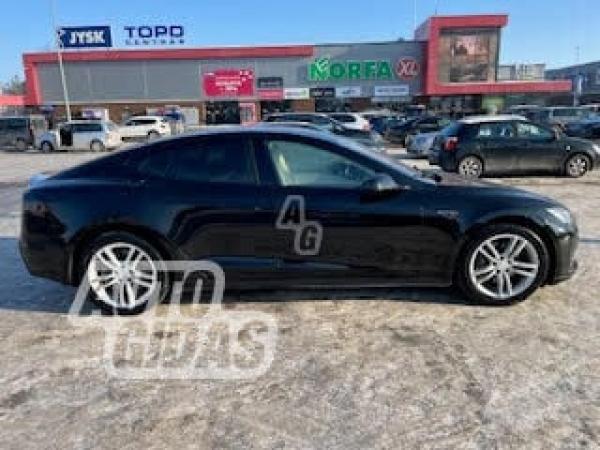 Melns Tesla Model S 2014 Marijampole, ar dzinēja tilpumu 0.00 L un nobraukumu 280 tūkst. km par 14999 €, foto 1 vietnē AUTOMOTO.COM.LV