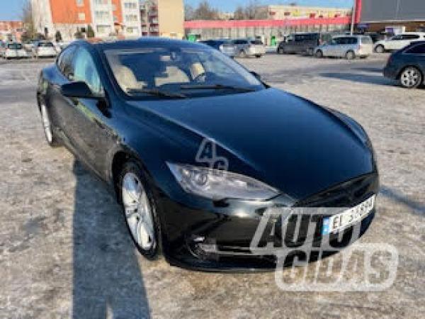 Melns Tesla Model S 2014 Marijampole, ar dzinēja tilpumu 0.00 L un nobraukumu 280 tūkst. km par 14999 €, foto 2 vietnē AUTOMOTO.COM.LV