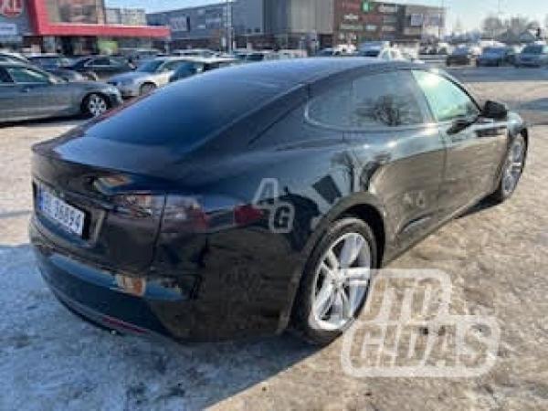 Melns Tesla Model S 2014 Marijampole, ar dzinēja tilpumu 0.00 L un nobraukumu 280 tūkst. km par 14999 €, foto 5 vietnē AUTOMOTO.COM.LV
