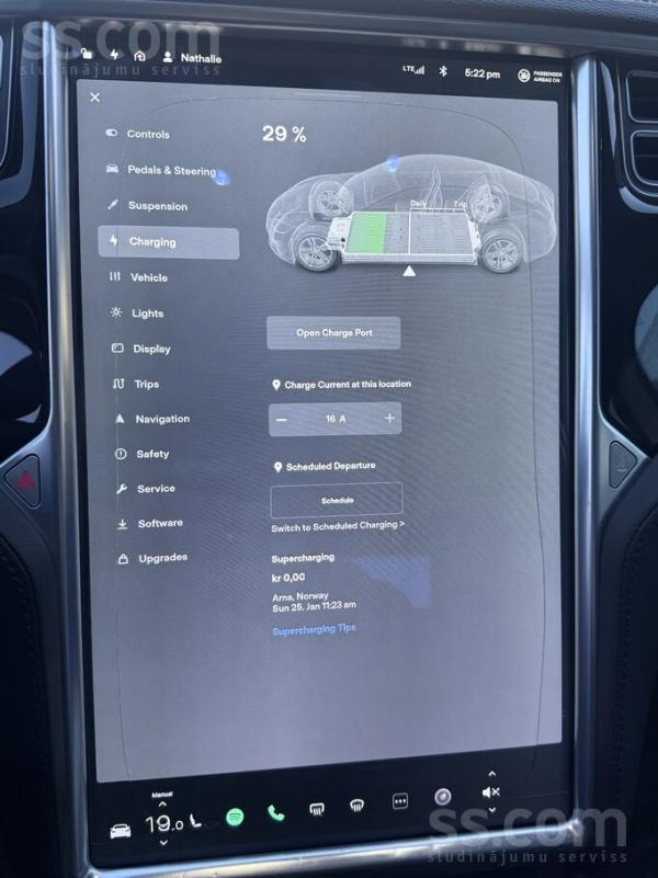 Черный Тесла Модель С 2014 в Рига, объемом двигателя 0.00 л и пробегом 249 тыс. км за 10777 €, фото 6 на AUTOMOTO.COM.LV