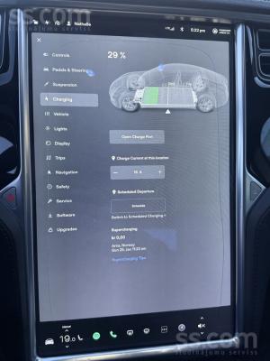 Черный Тесла Модель С 2014 в Рига, объемом двигателя 0.00 л и пробегом 249 тыс. км за 10777 €, фото 6 на AUTOMOTO.COM.LV