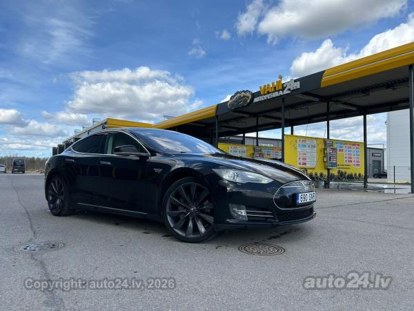 Melns Tesla Model S 2014 Tartu, ar dzinēja tilpumu 0.00 L un nobraukumu 193 tūkst. km par 13999 €, foto 2 vietnē AUTOMOTO.COM.LV