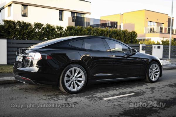 Melns Tesla Model S 2015 Tallina, ar dzinēja tilpumu 0.00 L un nobraukumu 170 tūkst. km par 16990 €, foto 6 vietnē AUTOMOTO.COM.LV