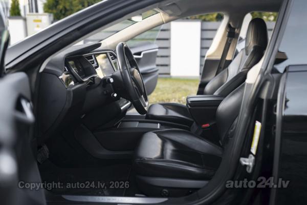 Melns Tesla Model S 2015 Tallina, ar dzinēja tilpumu 0.00 L un nobraukumu 170 tūkst. km par 16990 €, foto 7 vietnē AUTOMOTO.COM.LV