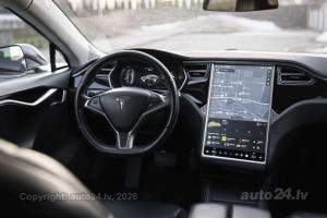 Black Tesla Model S 2015 in Tallinn, with an engine capacity of 0.00 L and mileage of 170 thousand km for 16990 €, photo 16 on AUTOMOTO.COM.LV