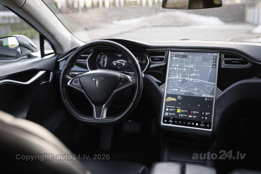 Black Tesla Model S 2015 in Tallinn, with an engine capacity of 0.00 L and mileage of 170 thousand km for 16990 €, photo 16 on AUTOMOTO.COM.LV