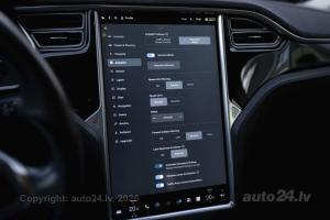 Black Tesla Model S 2015 in Tallinn, with an engine capacity of 0.00 L and mileage of 170 thousand km for 16990 €, photo 19 on AUTOMOTO.COM.LV