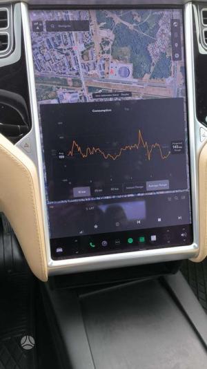Black Tesla Model S 2015 in Siauliai, with an engine capacity of 0.00 L and mileage of 102 thousand km for 14500 €, photo 15 on AUTOMOTO.COM.LV