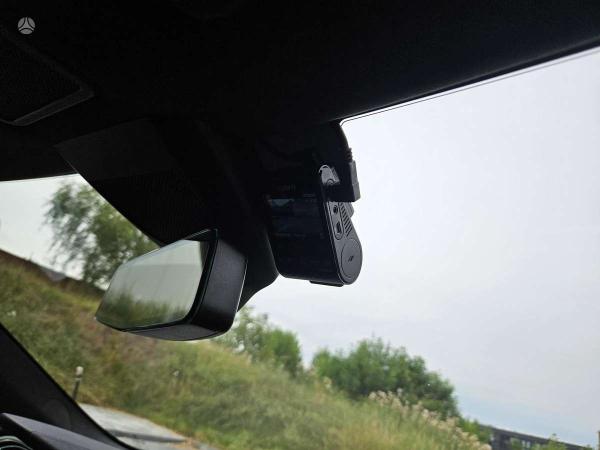 Black Tesla Model S 2015 in Vilnius, with an engine capacity of 0.00 L and mileage of 70 thousand km for 14999 €, photo 6 on AUTOMOTO.COM.LV
