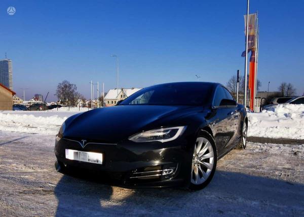 Melns Tesla Model S 2016 Kauņa, ar dzinēja tilpumu 0.00 L un nobraukumu 182 tūkst. km par 16849 €, foto 2 vietnē AUTOMOTO.COM.LV