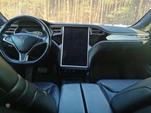 Melns Tesla Model S 2016 Kauņa, ar dzinēja tilpumu 0.00 L un nobraukumu 182 tūkst. km par 16849 €, foto 9 vietnē AUTOMOTO.COM.LV