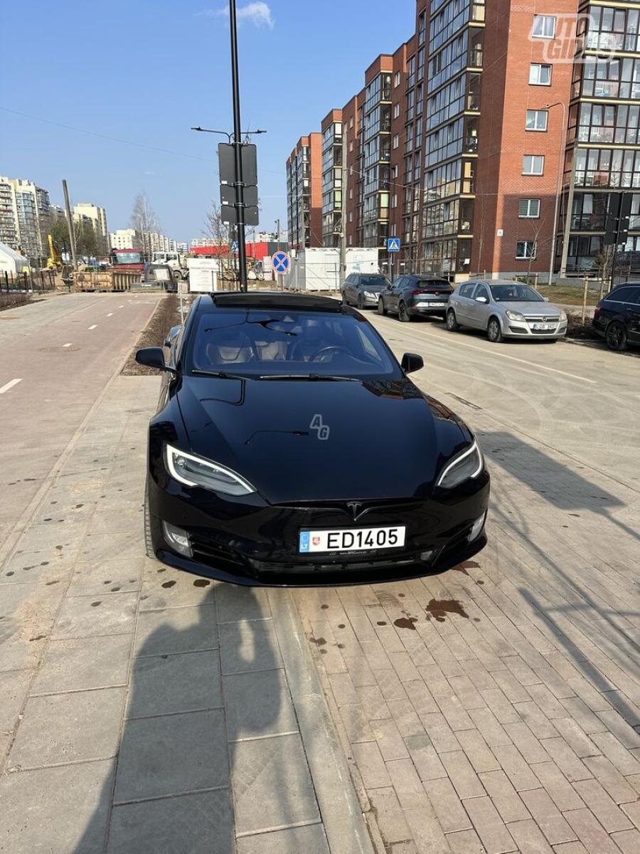 Melns Tesla Model S 2016 Viļņa, ar dzinēja tilpumu 0.00 L un nobraukumu 261 tūkst. km par 15399 €, foto 9 vietnē AUTOMOTO.COM.LV