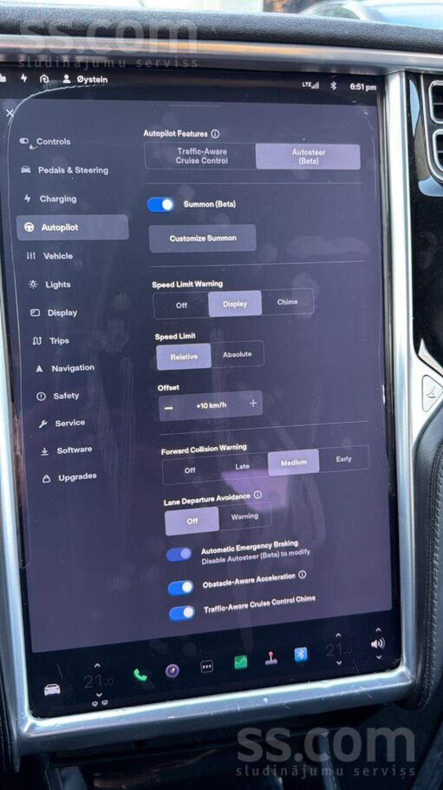 Melns Tesla Model S 2016 Rīga, ar dzinēja tilpumu 0.00 L un nobraukumu 16 tūkst. km par 15777 €, foto 5 vietnē AUTOMOTO.COM.LV
