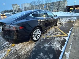 Melns Tesla Model S 2017 Kauņa, ar dzinēja tilpumu 0.00 L un nobraukumu 130 tūkst. km par 15999 €, foto 8 vietnē AUTOMOTO.COM.LV