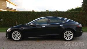 Black Tesla Model S 2017 in Riga, with an engine capacity of 0.00 L and mileage of 147 thousand km for 17200 €, photo 9 on AUTOMOTO.COM.LV