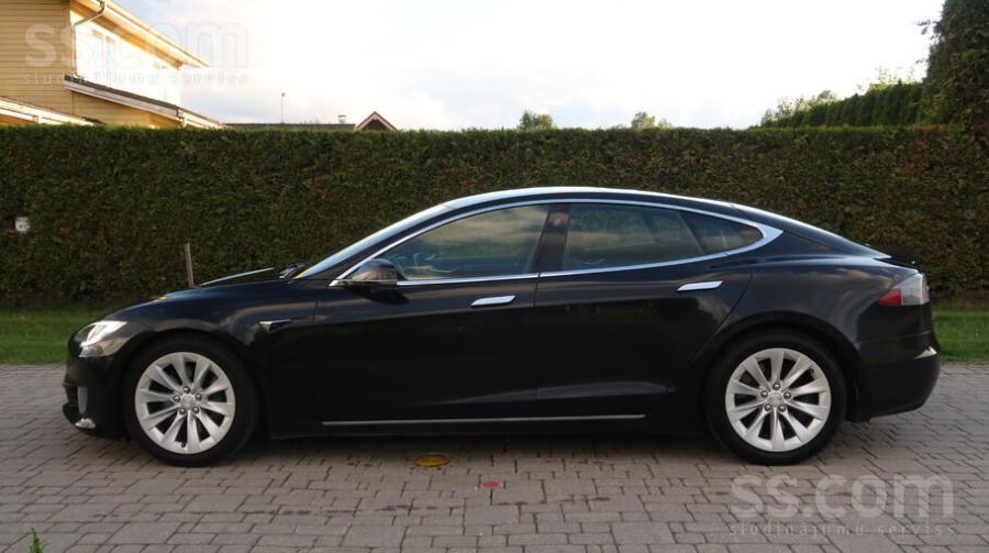 Black Tesla Model S 2017 in Riga, with an engine capacity of 0.00 L and mileage of 147 thousand km for 17200 €, photo 9 on AUTOMOTO.COM.LV