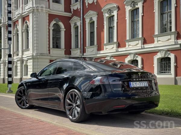 Melns Tesla Model S 2017 Jelgava, ar dzinēja tilpumu 0.00 L un nobraukumu 0 tūkst. km par 21750 €, foto 4 vietnē AUTOMOTO.COM.LV