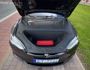 Melns Tesla Model S 2017 Jelgava, ar dzinēja tilpumu 0.00 L un nobraukumu 0 tūkst. km par 21750 €, foto 21 vietnē AUTOMOTO.COM.LV