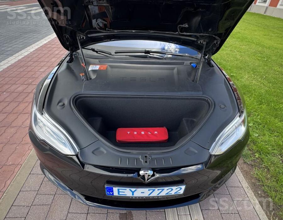 Melns Tesla Model S 2017 Jelgava, ar dzinēja tilpumu 0.00 L un nobraukumu 0 tūkst. km par 21750 €, foto 21 vietnē AUTOMOTO.COM.LV