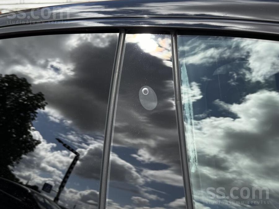 Melns Tesla Model S 2017 Jelgava, ar dzinēja tilpumu 0.00 L un nobraukumu 0 tūkst. km par 21750 €, foto 25 vietnē AUTOMOTO.COM.LV