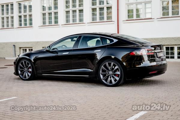 Melns Tesla Model S 2017 Pērnava, ar dzinēja tilpumu 0.00 L un nobraukumu 212 tūkst. km par 19990 €, foto 5 vietnē AUTOMOTO.COM.LV