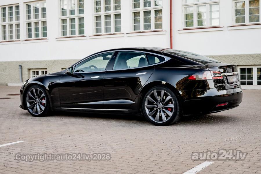 Melns Tesla Model S 2017 Pērnava, ar dzinēja tilpumu 0.00 L un nobraukumu 212 tūkst. km par 19990 €, foto 6 vietnē AUTOMOTO.COM.LV