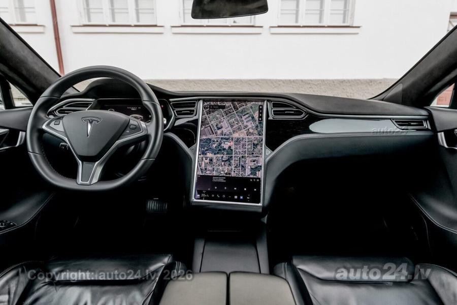 Melns Tesla Model S 2017 Pērnava, ar dzinēja tilpumu 0.00 L un nobraukumu 212 tūkst. km par 19990 €, foto 13 vietnē AUTOMOTO.COM.LV