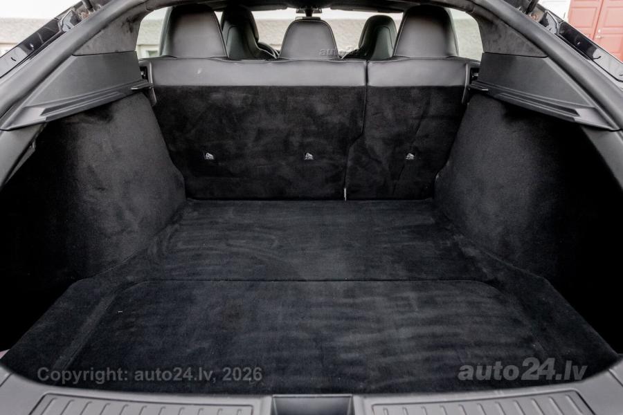 Melns Tesla Model S 2017 Pērnava, ar dzinēja tilpumu 0.00 L un nobraukumu 212 tūkst. km par 19990 €, foto 18 vietnē AUTOMOTO.COM.LV